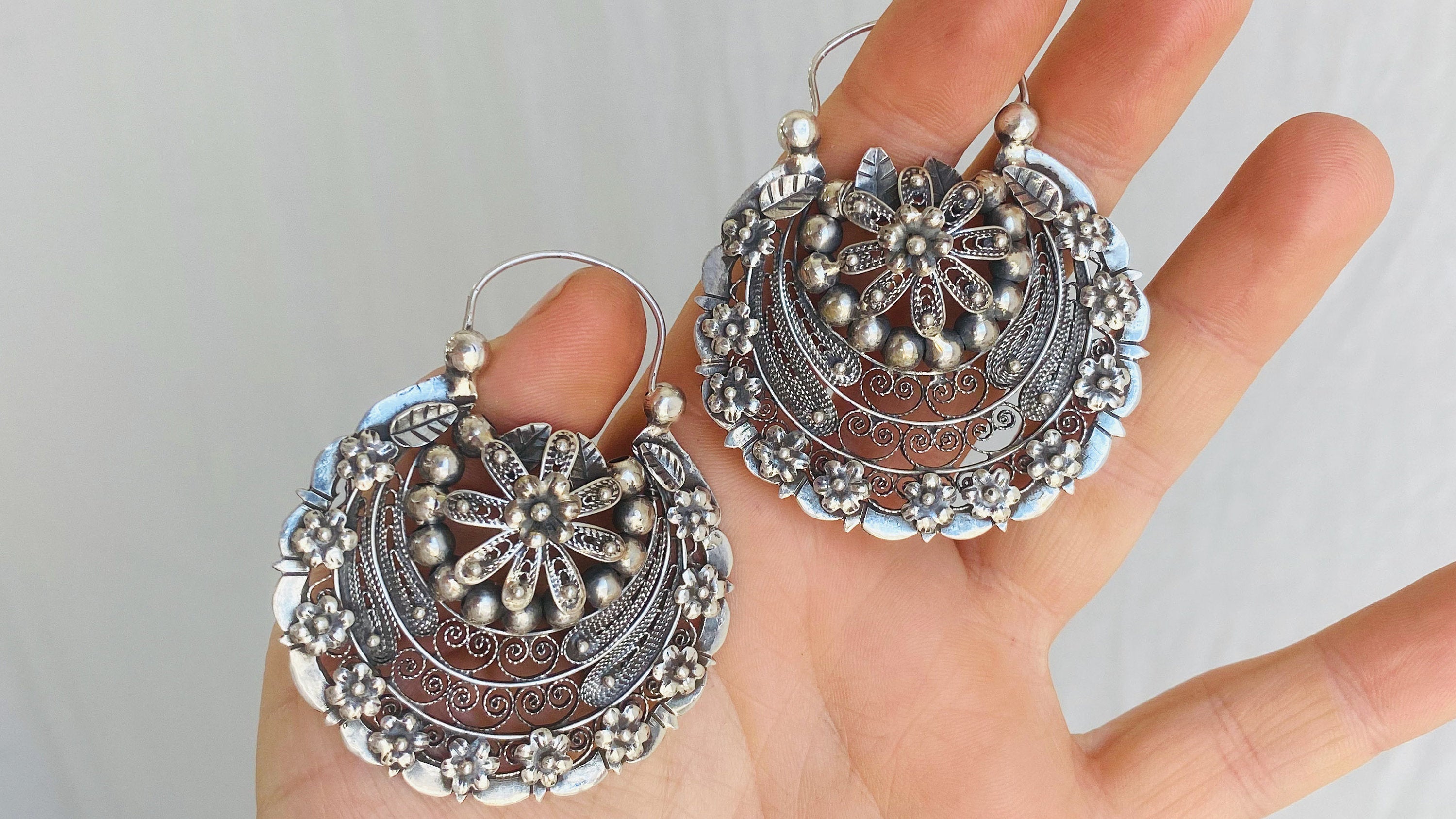 Arracadas Jerezanas Hoop Earrings. Zacatecas. Oversized